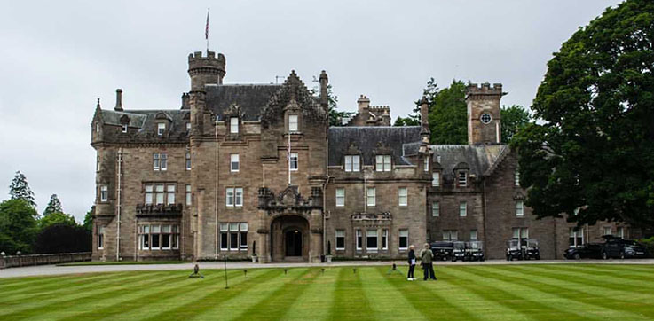 Skibo to Skibo: Alumnus Makes Surprise Visit to Andrew Carnegie’s ...